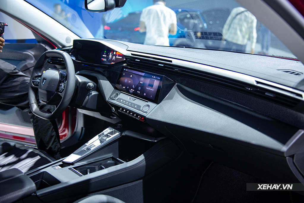 [Trải nghiệm nhanh] Peugeot 408: Xứng đáng ngôi vương "Xe đẹp nhất năm"